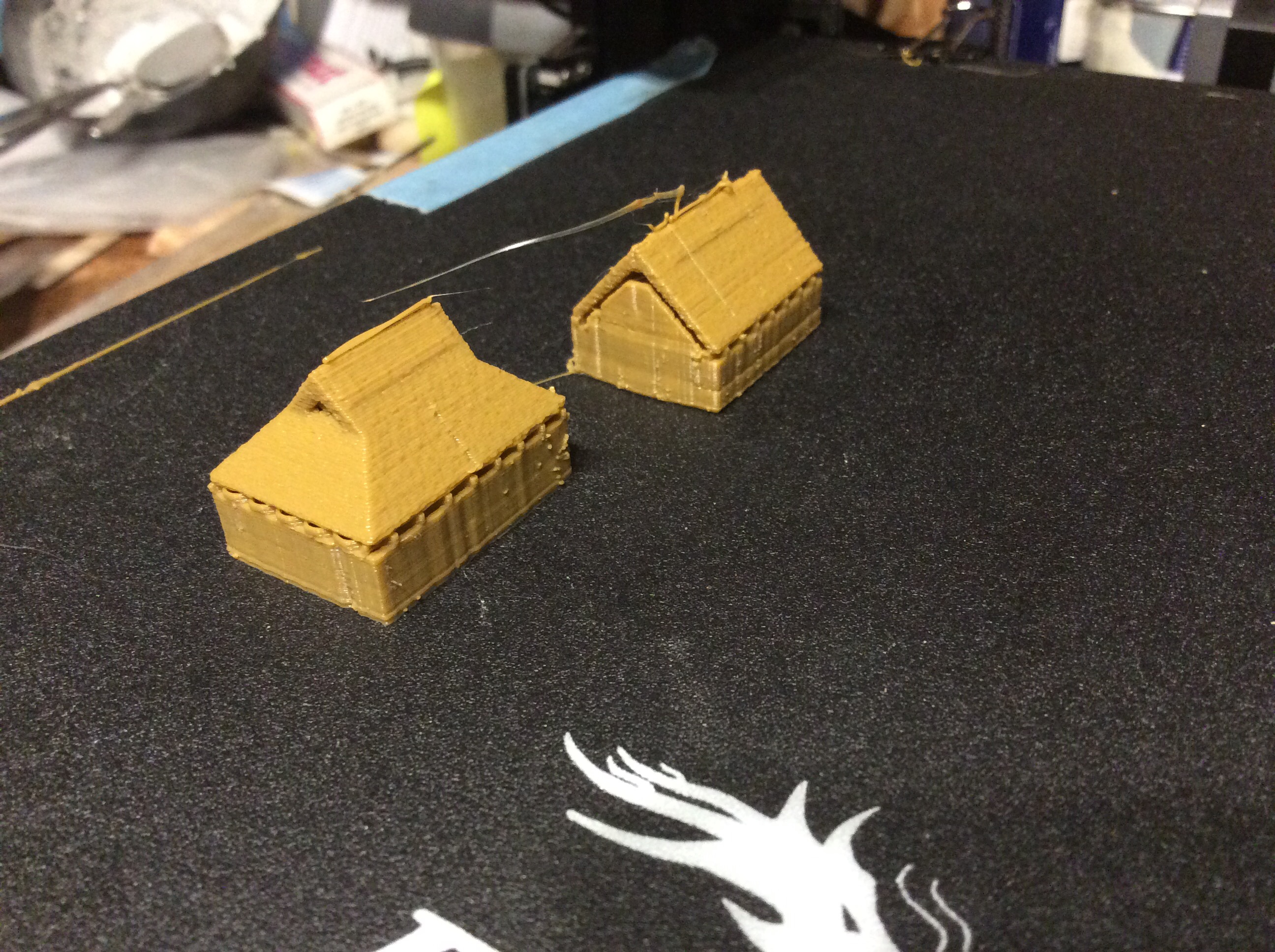 Walls, Huts and Printing – Bogenwald